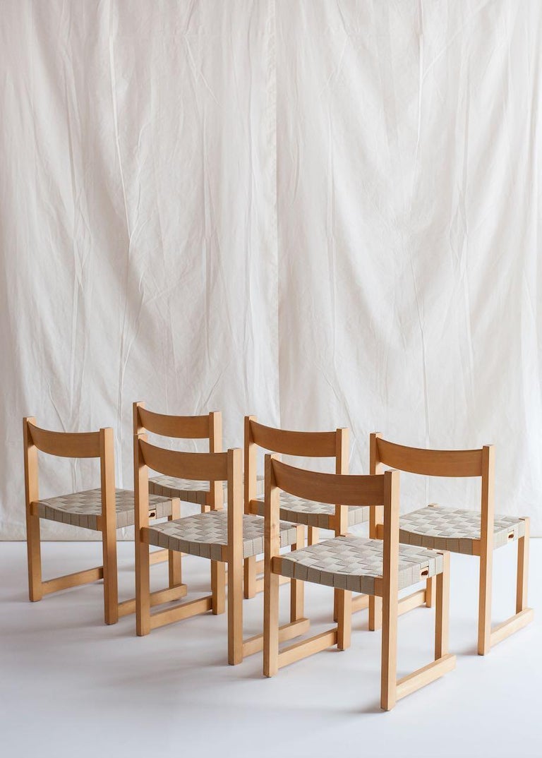 Oak stacking chairs by Hans J. Wegner for Getama, 1980s For Sale at 1stDibs
