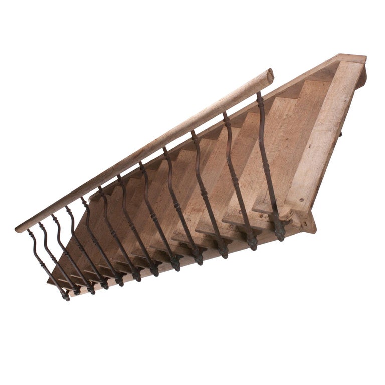 Eichenholzstühle mit gusseiserner Eisenbahn im Angebot bei 1stDibs