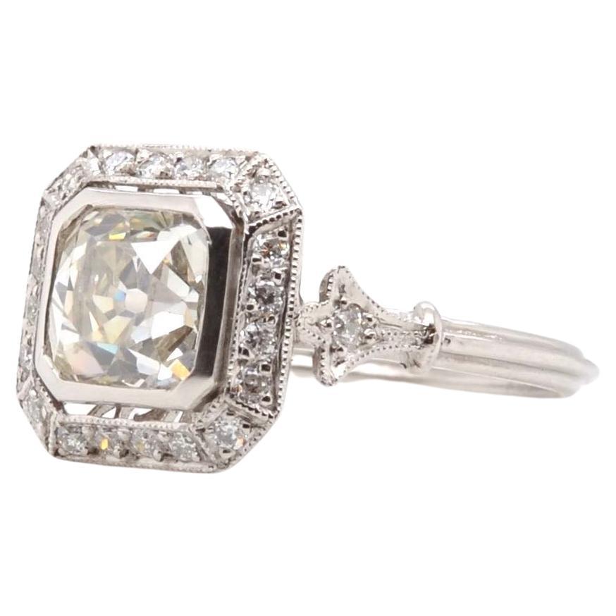 Octagonal diamond ring in platinum For Sale at 1stDibs