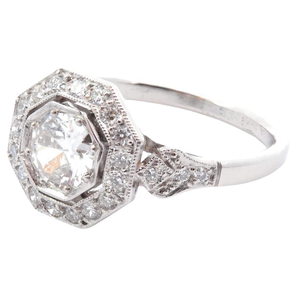 Octagonal diamonds ring in platinum For Sale at 1stDibs