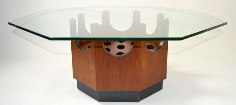 Octagonal Glass Top Table attributed to Probber For Sale at 1stDibs