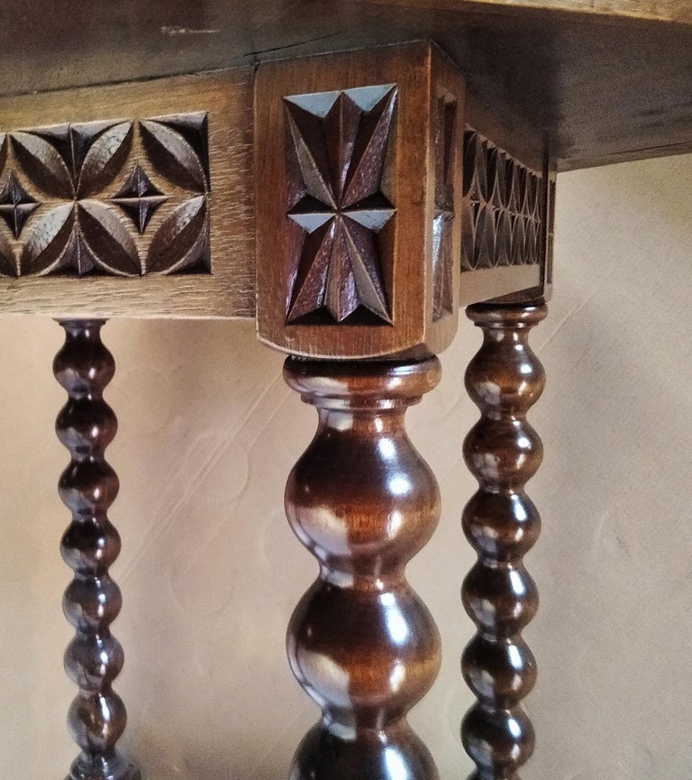 Octagonal Side Table Bobbin Turned Legs at 1stDibs