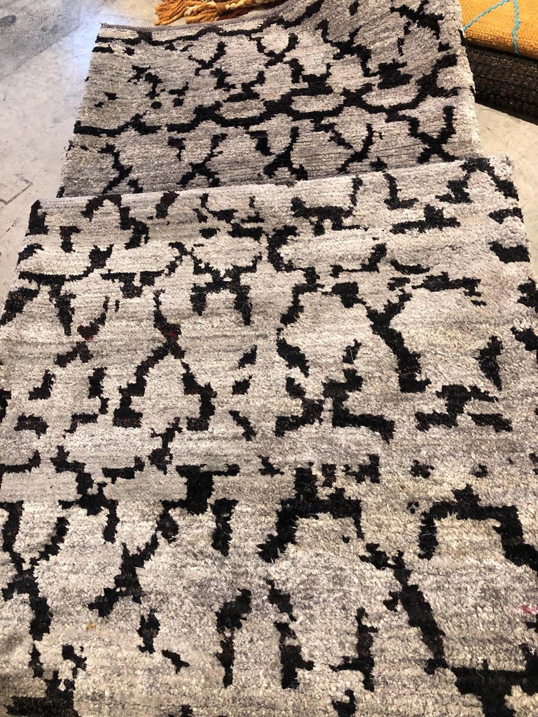 Charcoal Sari Lights Silk Rug, Odegard For Sale at 1stDibs