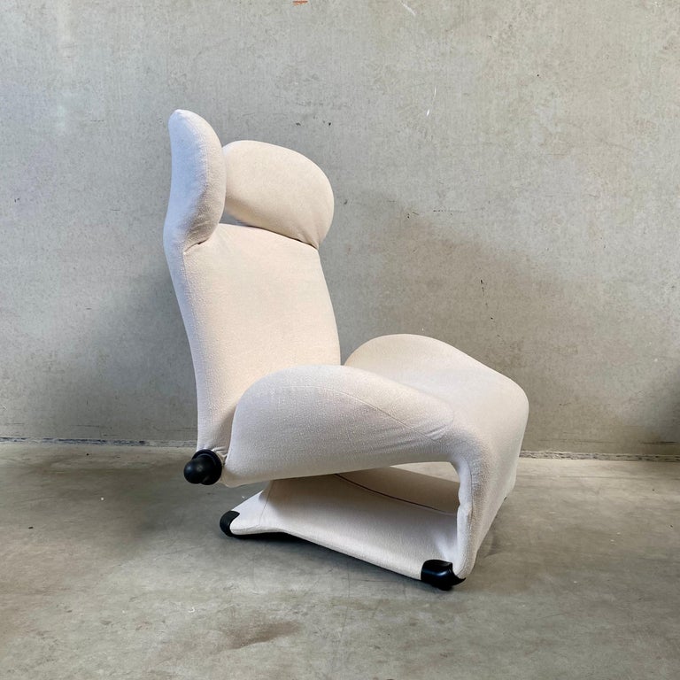 Off White Bouclé Wink Lounge Chair by Toshiyuki Kita for Cassina, Italy ...