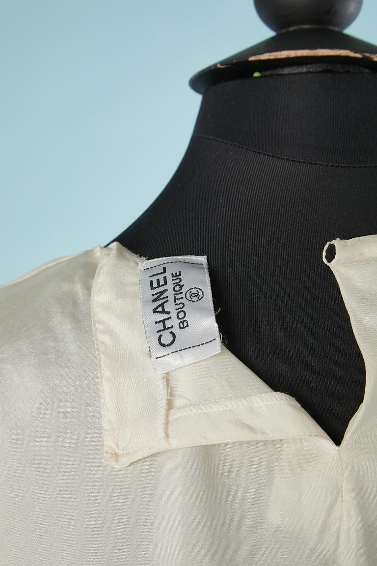 Off-white silk top with silk chiffon jabot ruffle in the front Chanel ...