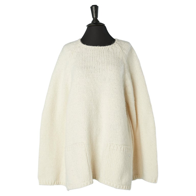 Off-white sweater with pockets Chanel For Sale at 1stDibs