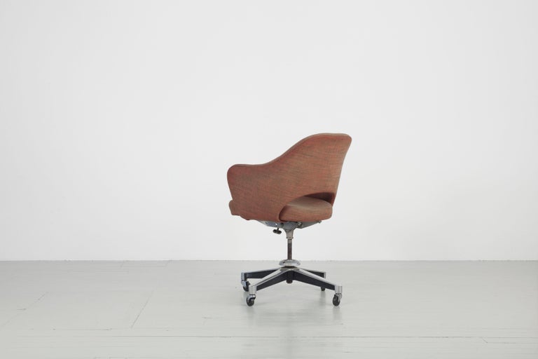 Office Chair Conference, Design by Eero Saarinen, Manufactured by Knoll ...