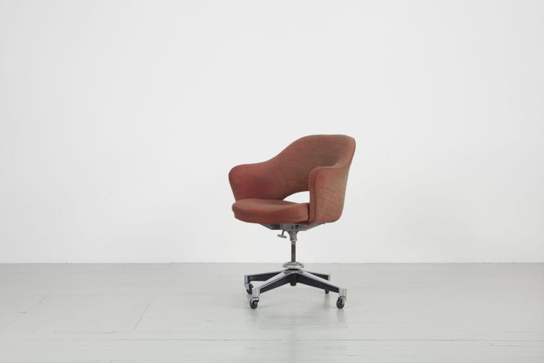 Office Chair Conference, Design by Eero Saarinen, Manufactured by Knoll ...