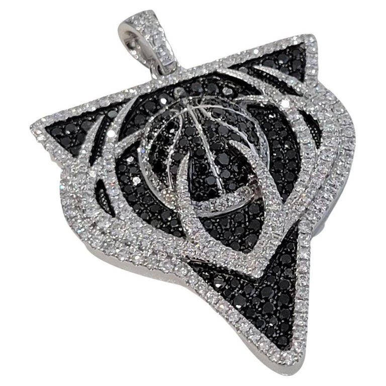 Official Licensed NBA Milwaukee Bucks 14k Gold Diamond Team Pendant by ...