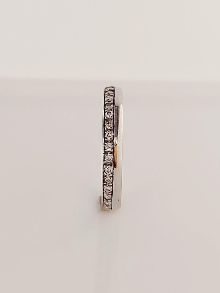 Offset Diamond Band Ring 18ct For Sale at 1stDibs
