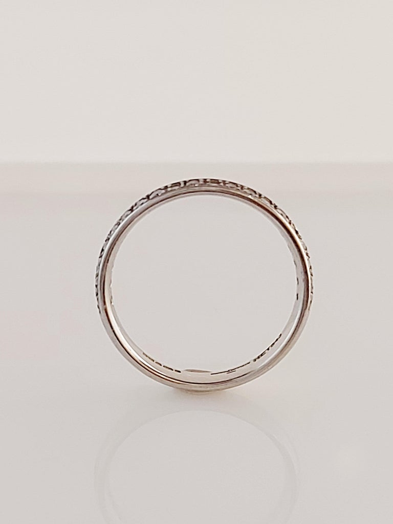 Offset Diamond Band Ring 18ct For Sale at 1stDibs