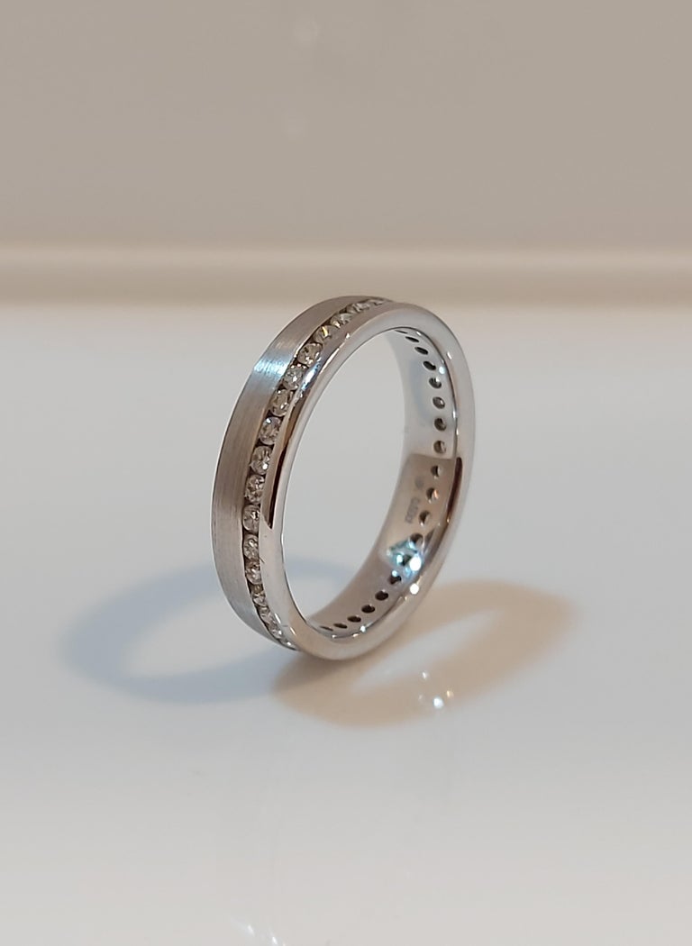 Offset Diamond Full Set Band Ring For Sale at 1stDibs