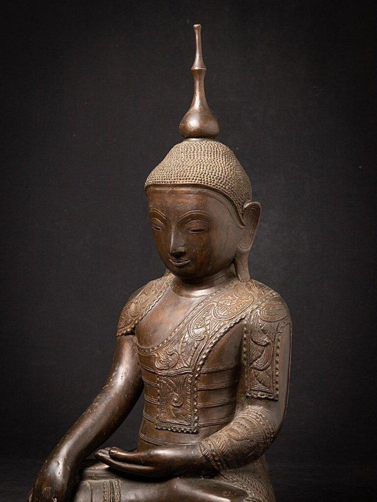Old Bronze Burmese Buddha Statue from Burma For Sale at 1stDibs