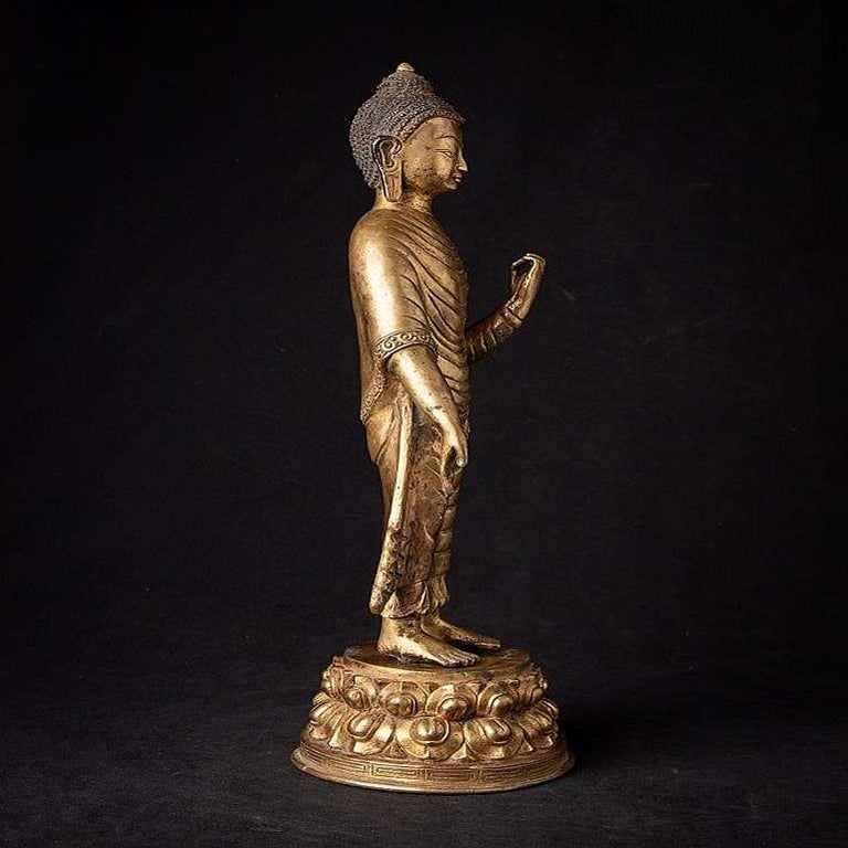 Old bronze Nepali Buddha statue from Nepal For Sale at 1stDibs