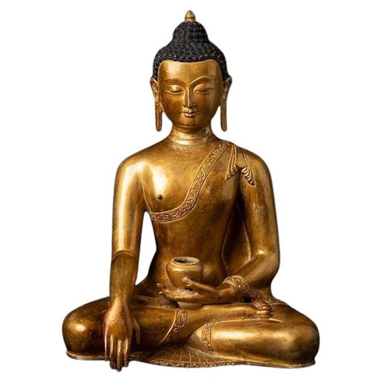 Old Bronze Nepali Buddha Statue from Nepal For Sale at 1stDibs