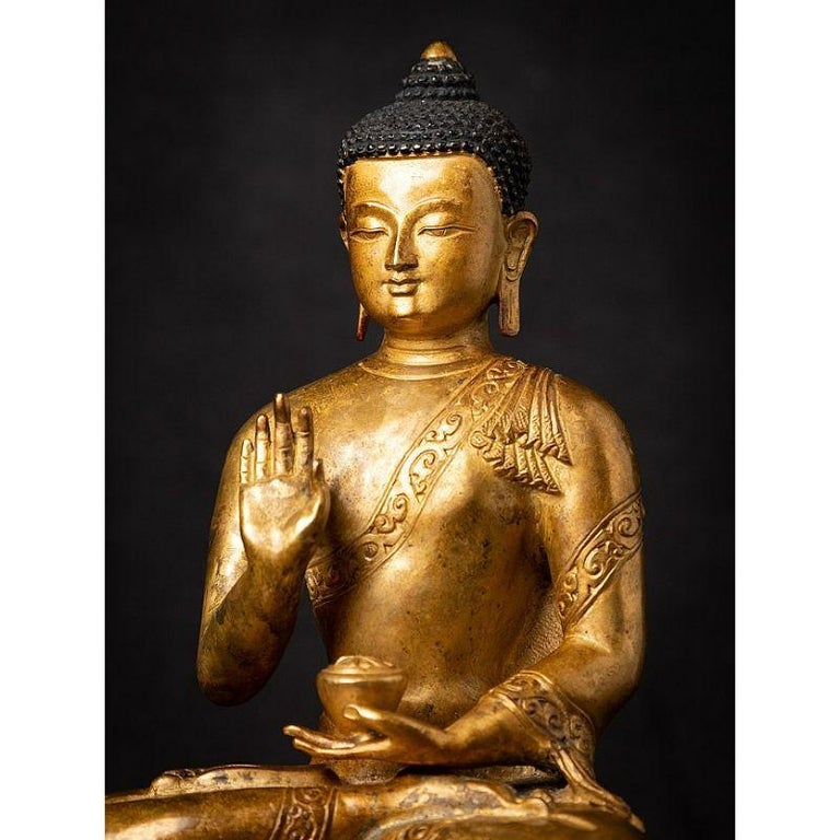 Old bronze Nepali Buddha statue from Nepal Original Buddhas For Sale at ...