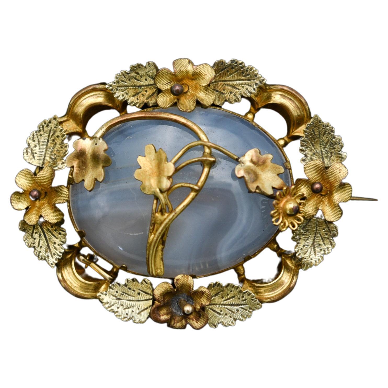 Old gilded agate brooch For Sale at 1stDibs