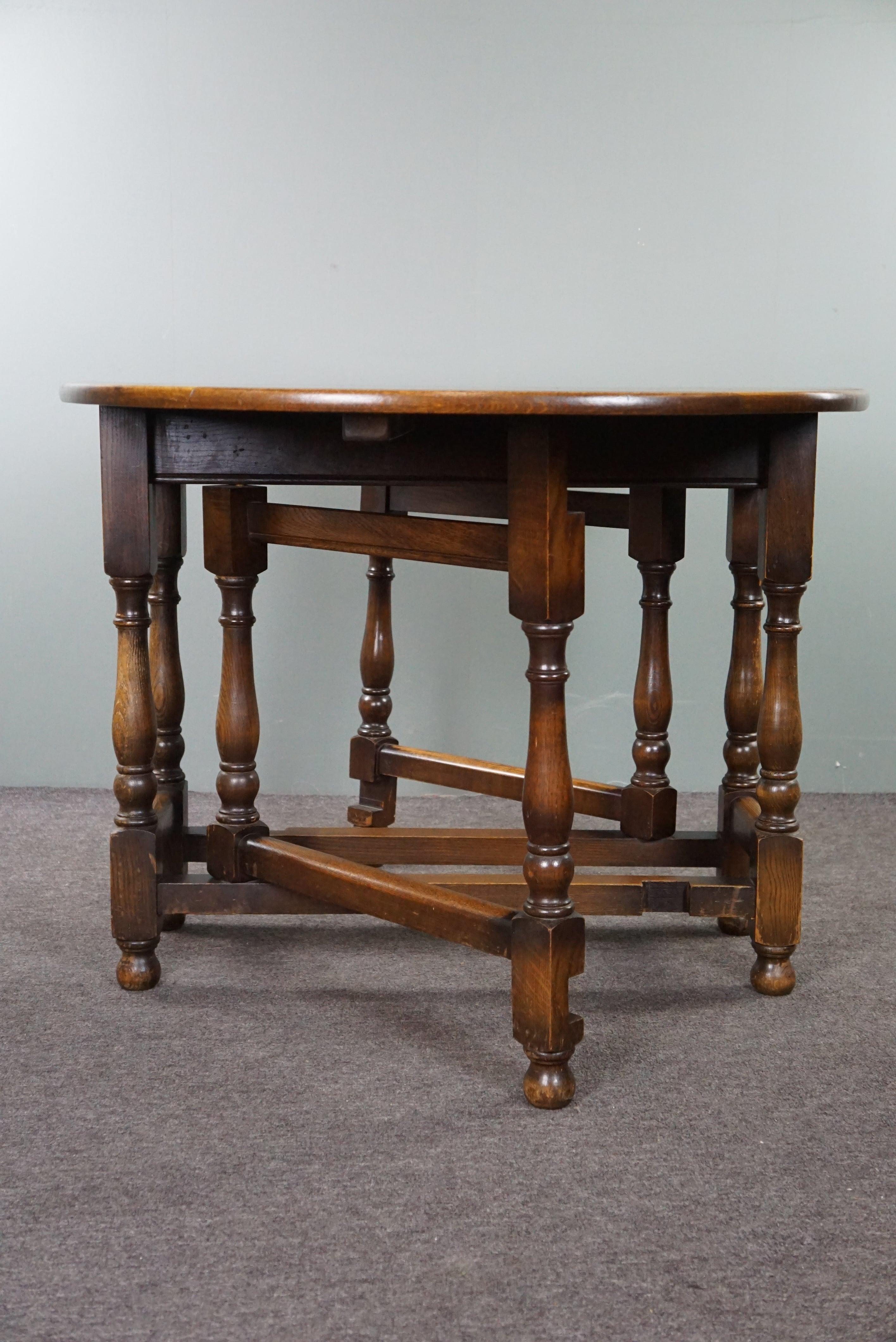 Old oak English gateleg table For Sale at 1stDibs