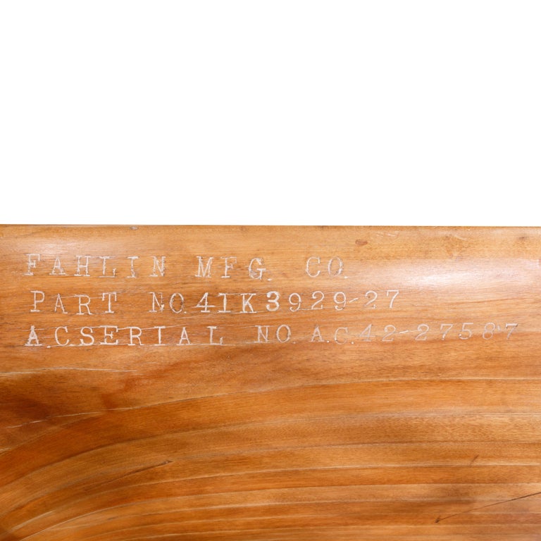 Propeller-Tisch aus altem Fahlin im Angebot bei 1stDibs