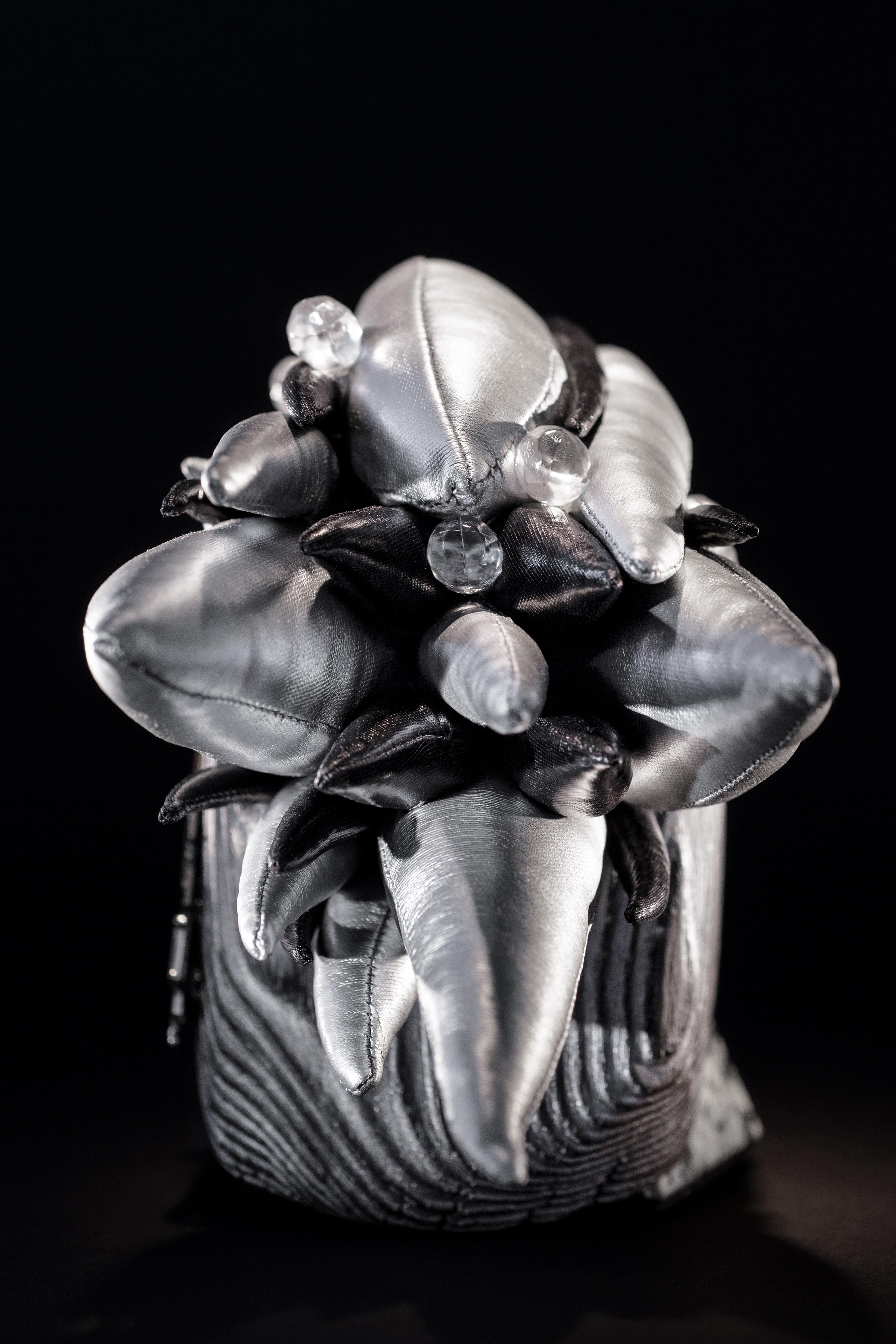 Alien Sculpture - 202 For Sale on 1stDibs | alien statues for sale ...