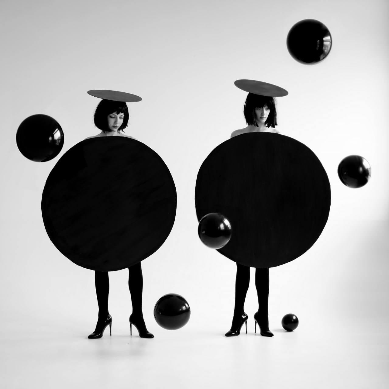 Olha Stepanian - "Burbujas" Fotografía 31" x 31" pulgadas Edición de 7 ...