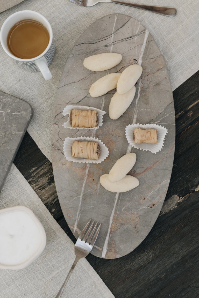 Mexican Handmade Olivia Marble Serving Tray For Sale at 1stDibs