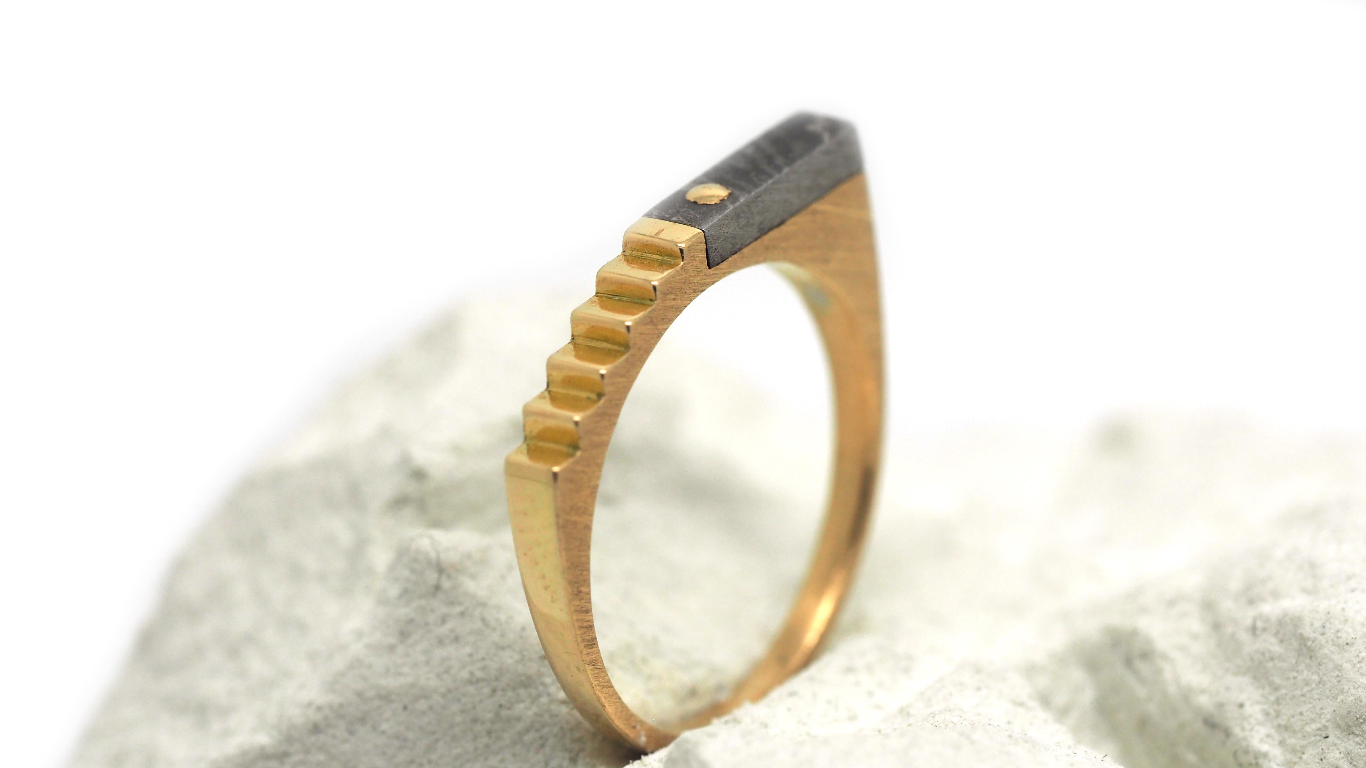 Ombres Portees A-23 Gold Ring by Karl Mazlo For Sale at 1stDibs