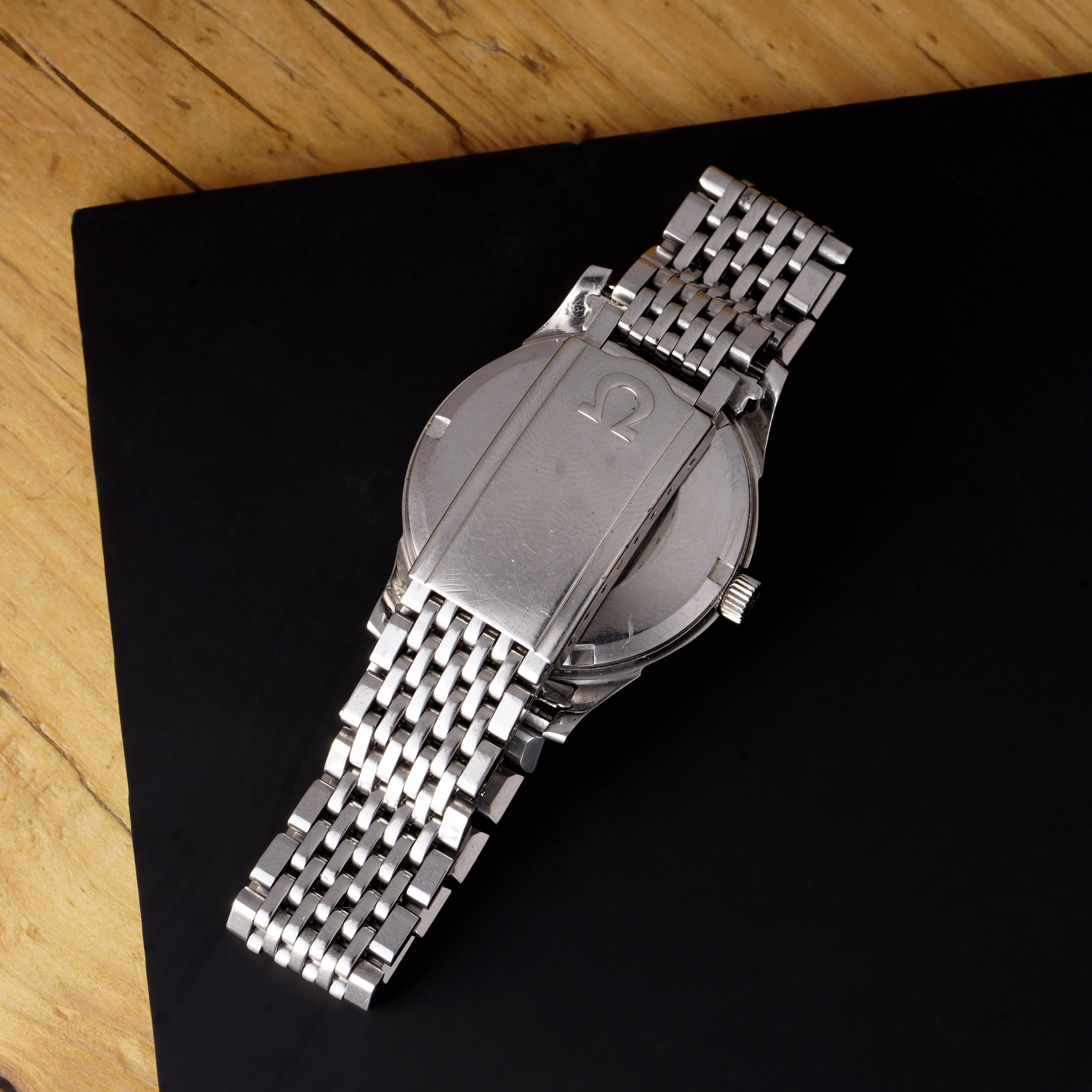 Omega Constellation Chronometer Automatic Vintage Stainless Steel Watch. 1960's For Sale at 1stDibs