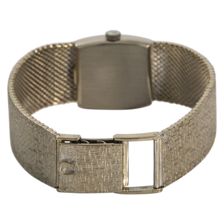 Omega De Ville Women’s Hand Winding Watch Silver Dial 18 Karat Yellow ...