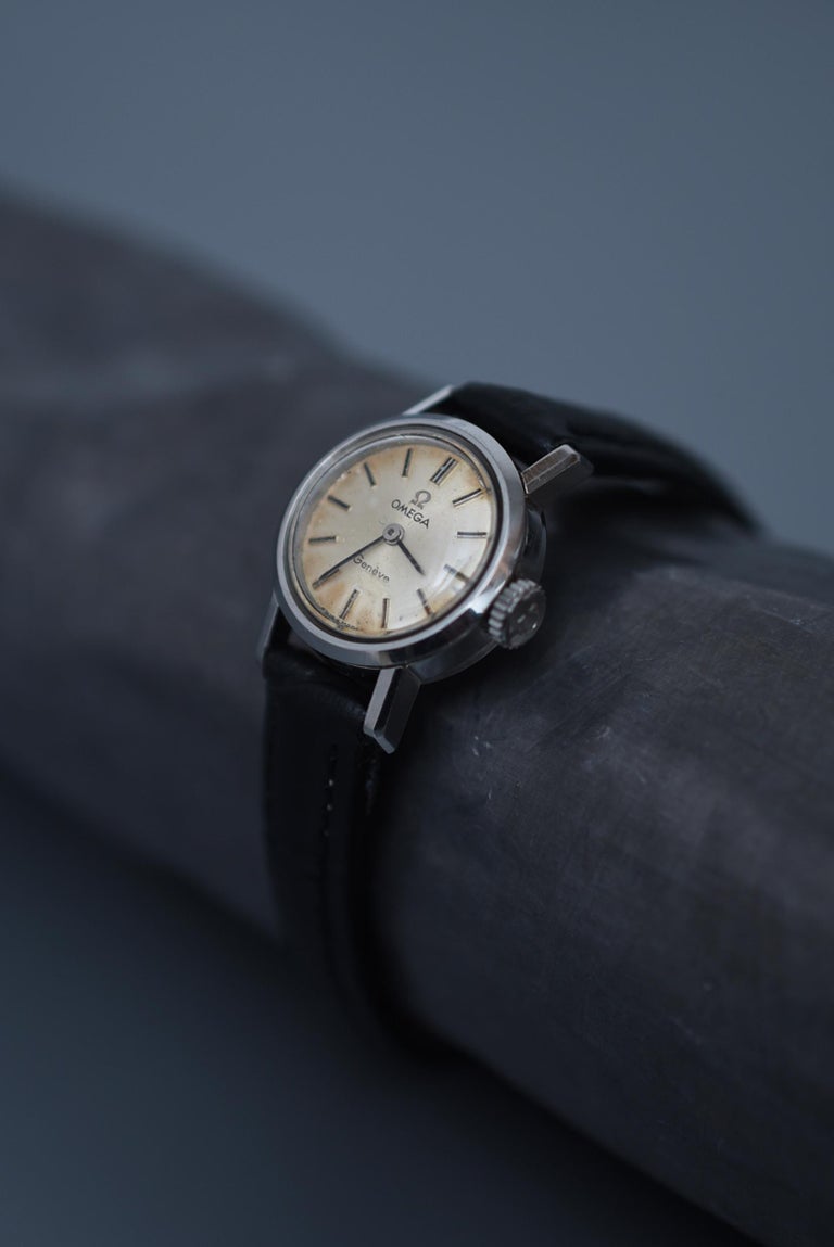 OMEGA Geneve 1980s Vintage watch ladies For Sale at 1stDibs