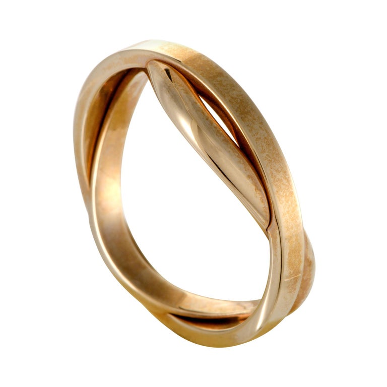 Omega Twisted Unisex 18 Karat Yellow Gold Wedding Band Ring at 1stDibs