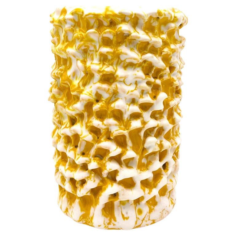 Onda Vase, Small, Sunflower Yellow and Matte White 01 For Sale at 1stDibs