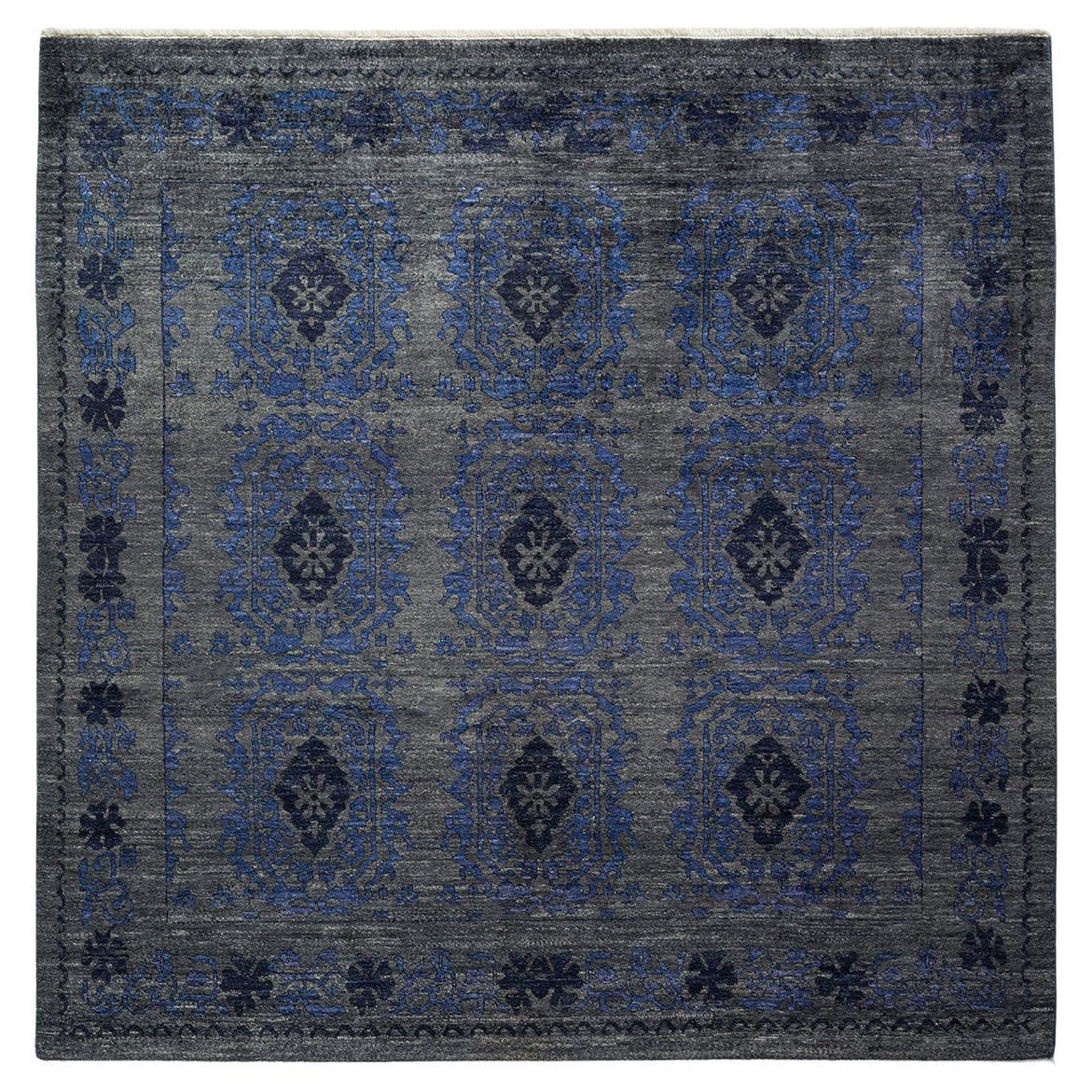 Dark Gray Loop Cut Rug For Sale at 1stDibs