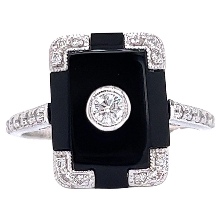 Onyx, Diamond and White Gold Dinner Ring For Sale at 1stDibs