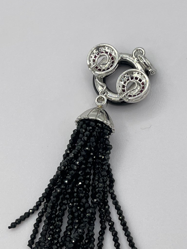 Art-Deco Styl Onyx Diamond Ruby Spinel 18 K Pendant For Sale at 1stDibs