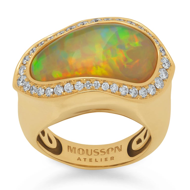 Opal 7.47 Carat Diamonds 18 Karat Yellow Gold Ring For Sale at 1stDibs