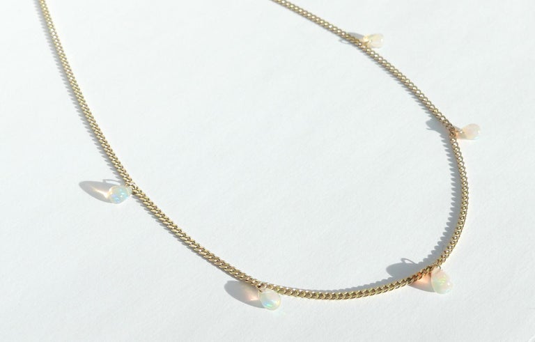 Opal and Curb Chain Necklace in 18 Karat Gold For Sale at 1stDibs