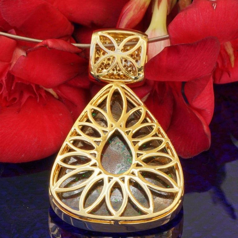 Opal Matrix Brilliant Pendant 31 ct 0.46 W SI-P 750 Yellow Gold Mine ...