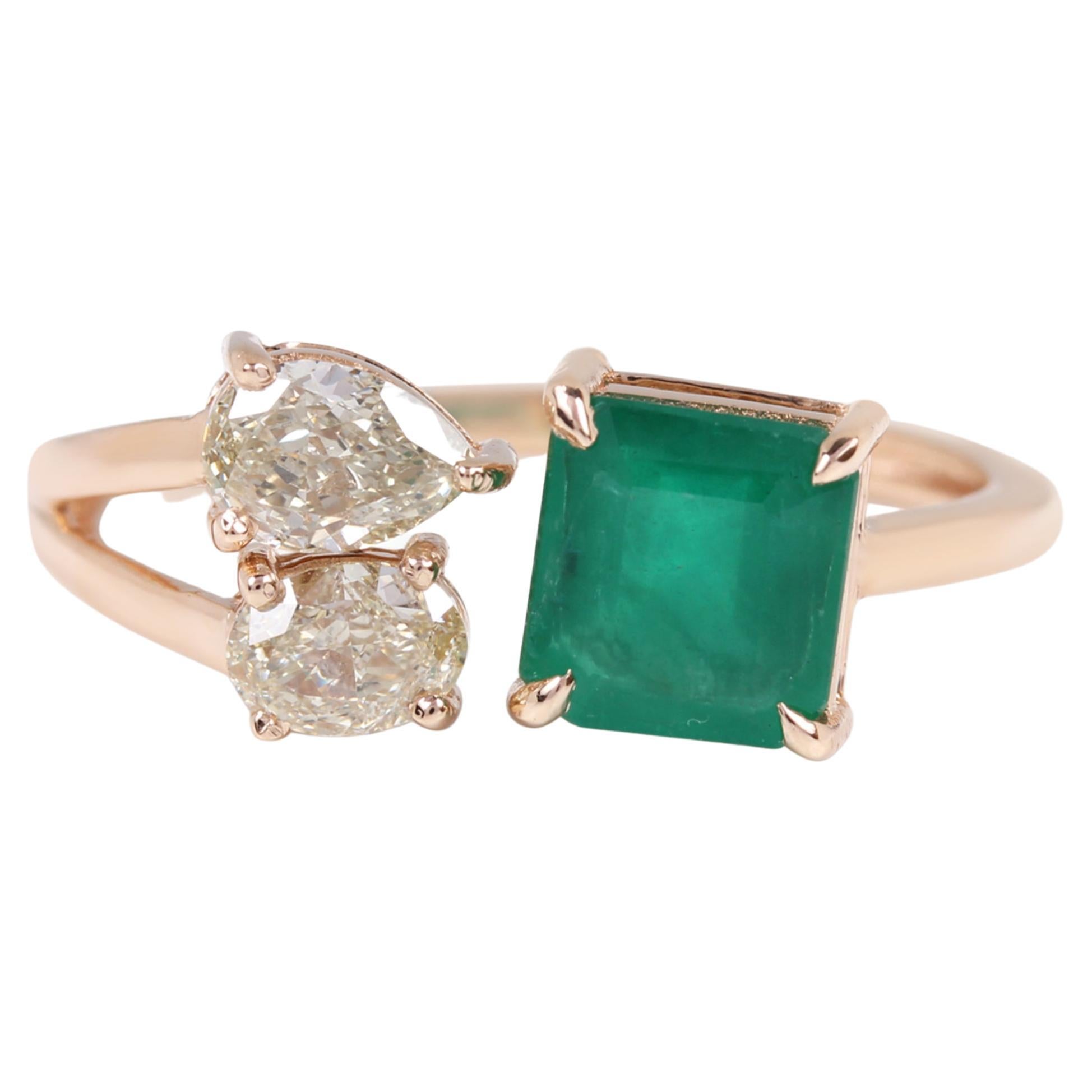 Open Setting Unique 18k Rose Gold Fashion Ring with Natural Emerald and ...