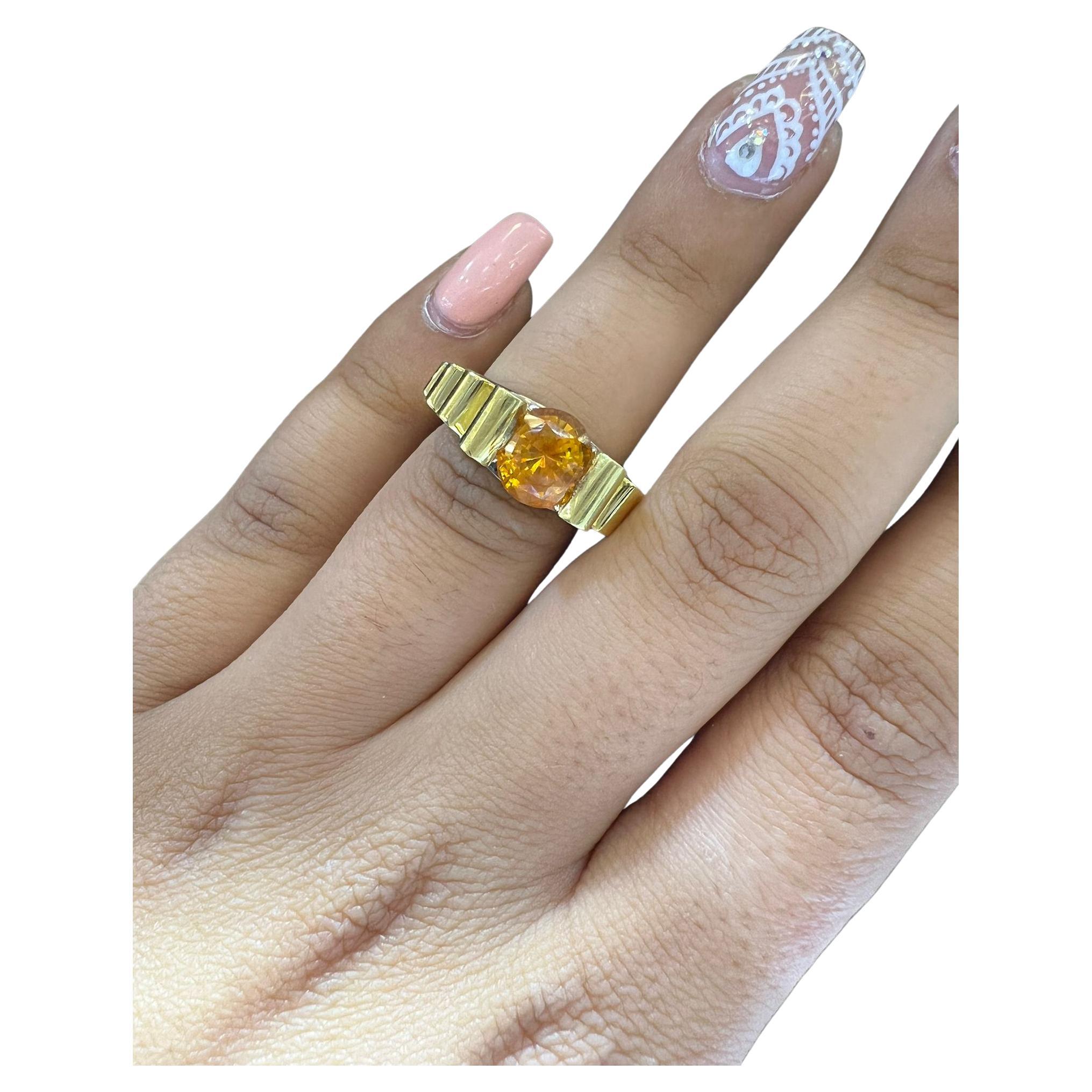 3.93ct Natural Ceylon Orange Sapphire 18K Yellow Gold Ring For Sale at ...