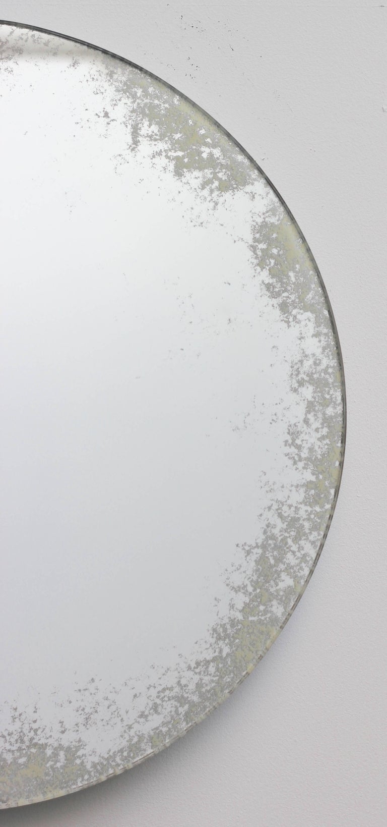 Orbis™ Round Mirror Silver with Ivory Antiqued Finish - 40cm / 15.8" at ...