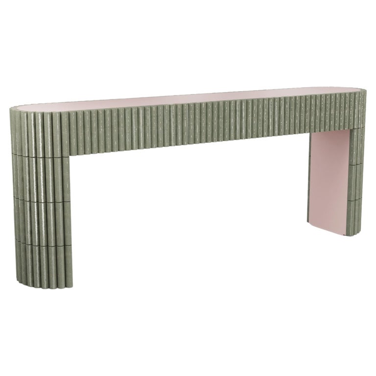 Table console moderne et organique faite à la main en carreaux verts ...