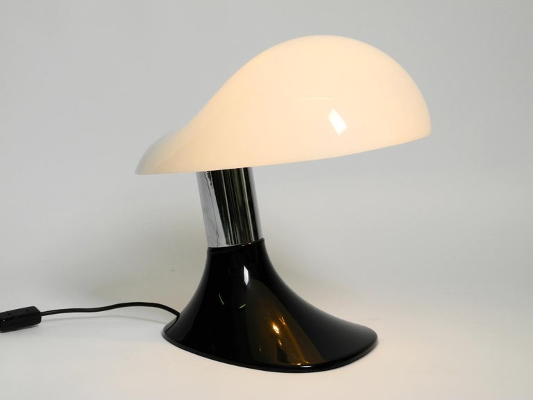 Original 1960s Italian Large Space Age Design "Cobra" Table Lamp by ...