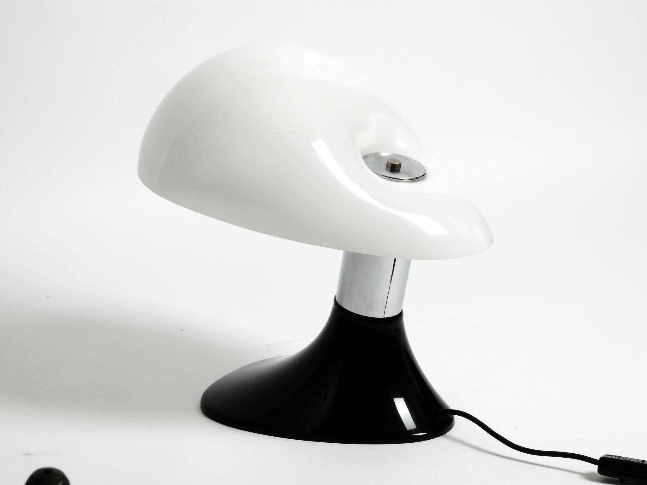Original 1960s Italian Large Space Age Design "Cobra" Table Lamp by ...
