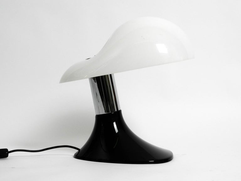 Original 1960s Italian Large Space Age Design "Cobra" Table Lamp by ...
