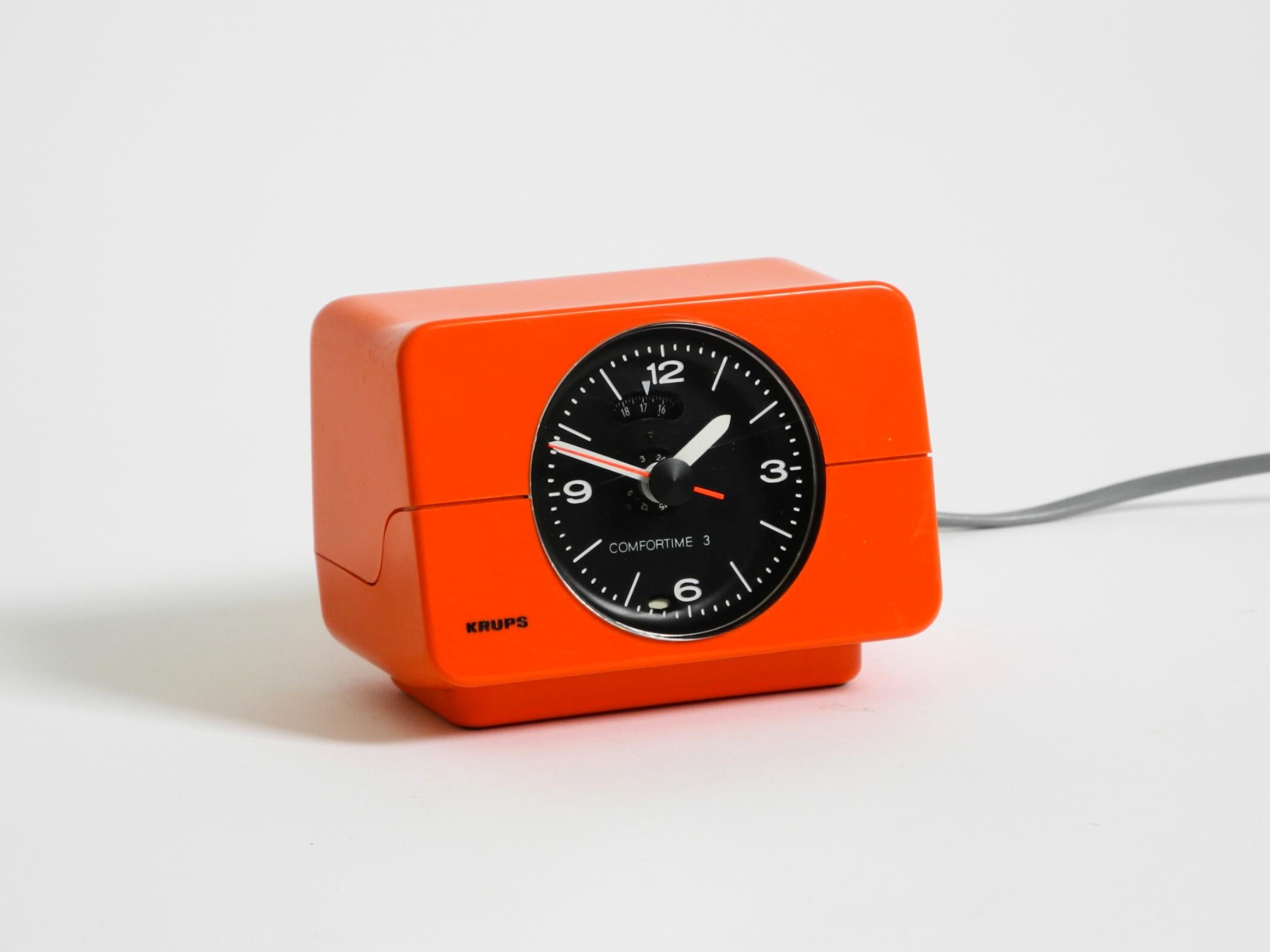 1970s Clocks - 175 For Sale at 1stDibs | 1970 clock, 1970 wall clock ...