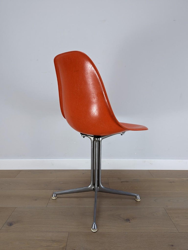 Original Eames Fibreglass Herman Miller chair with La Fonda base For ...
