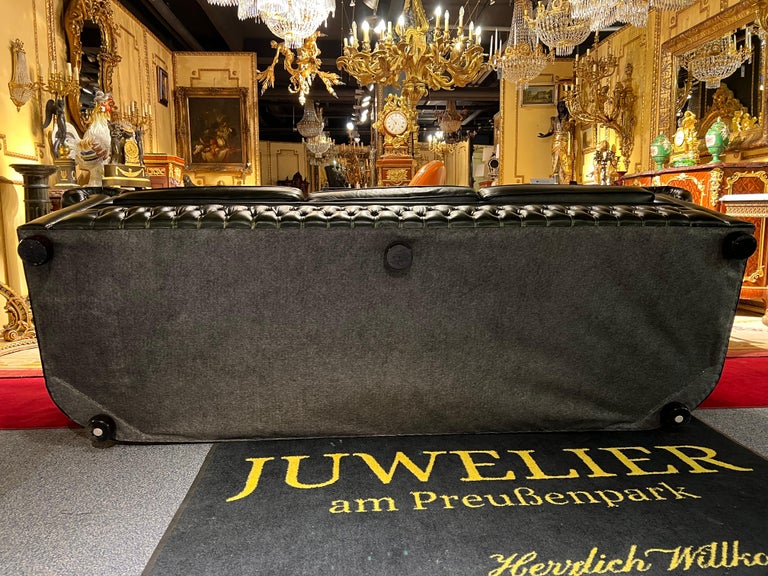 Original vintage English Dark Green Chesterfield Leather Windsor 4 ...