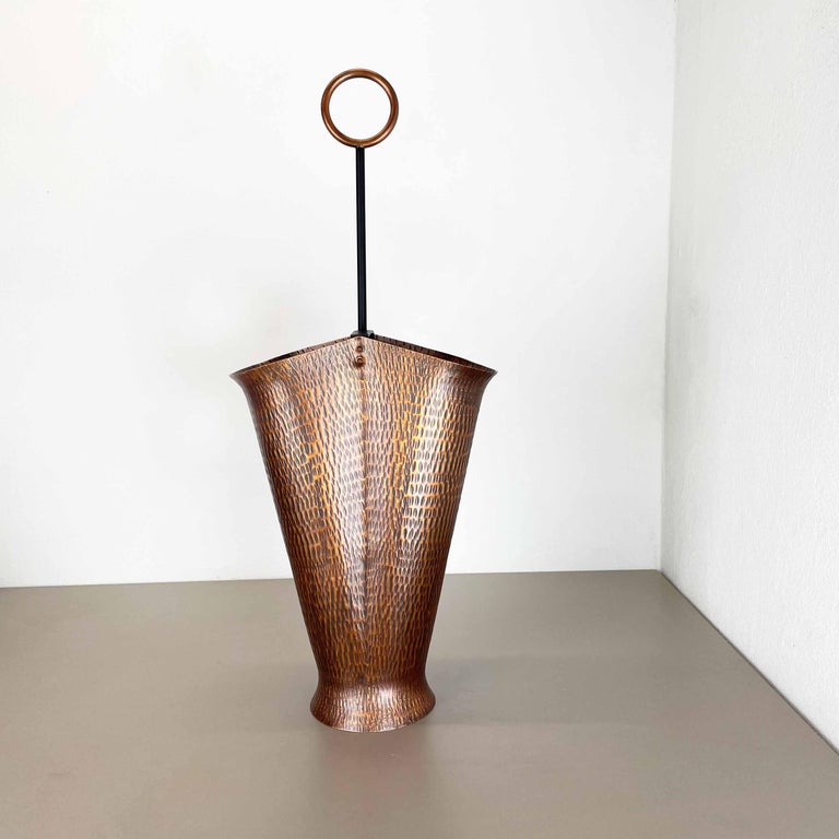 Original Metal Copper Brutalist Hollywood Regency Umbrella Stand ...