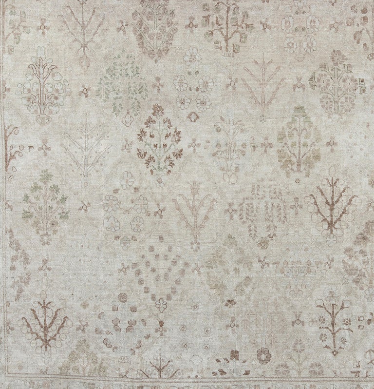 Original Persian Ziegler Sultanabad Rug For Sale at 1stDibs